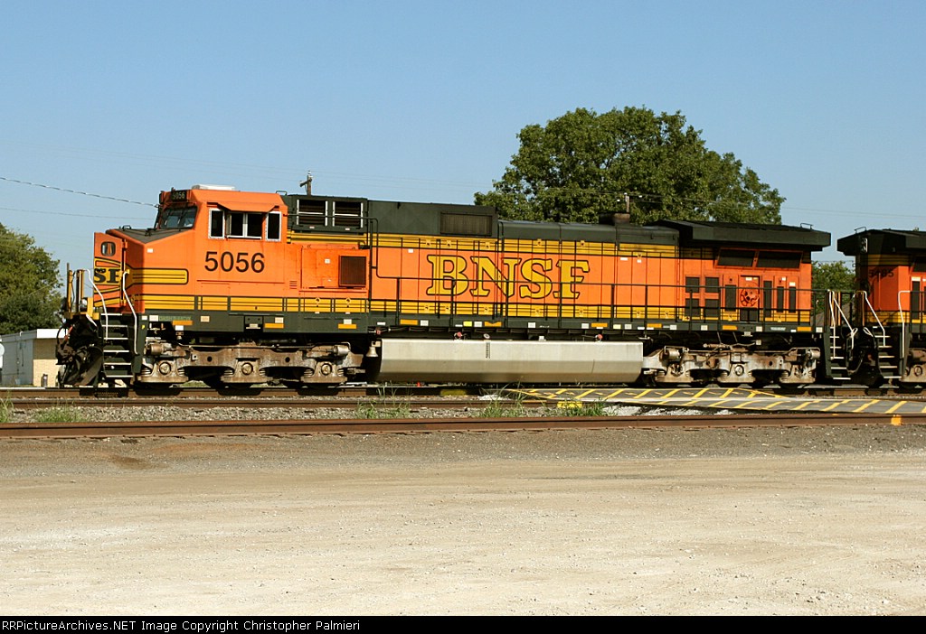 BNSF 5056